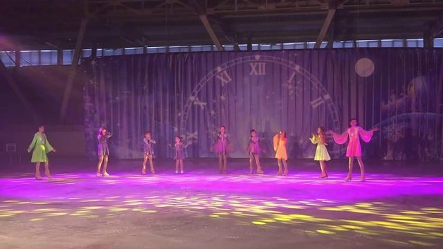 (24.12.2025) Премьера ледового спектакля «Золушка» состоялась в Комсомольске