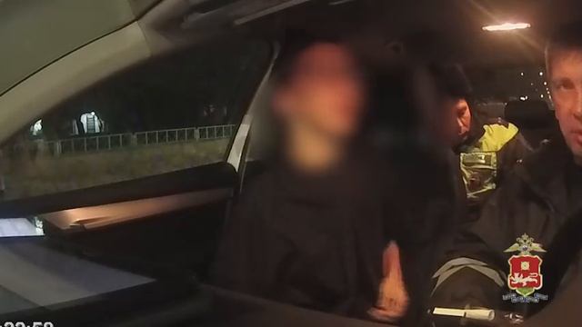 Прокатились с ветерком: у автоледи без прав 10 суток ареста