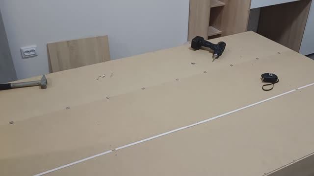 Сборка шкафа распашного Космос 1200 с зеркалом и 2 мя выдвижными ящиками.