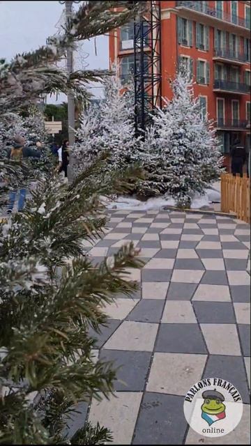 Как Ницца украшена к Рождеству 2025