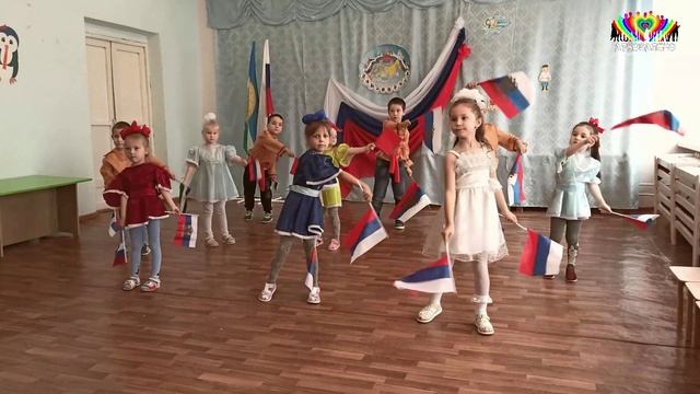 02.11.25 Видео - флешмоб Россия в моем сердце