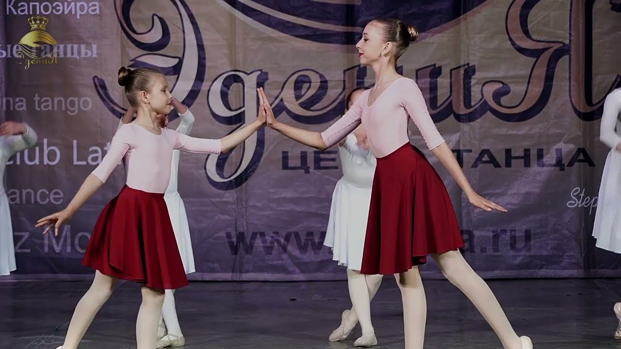 Веселые девчата