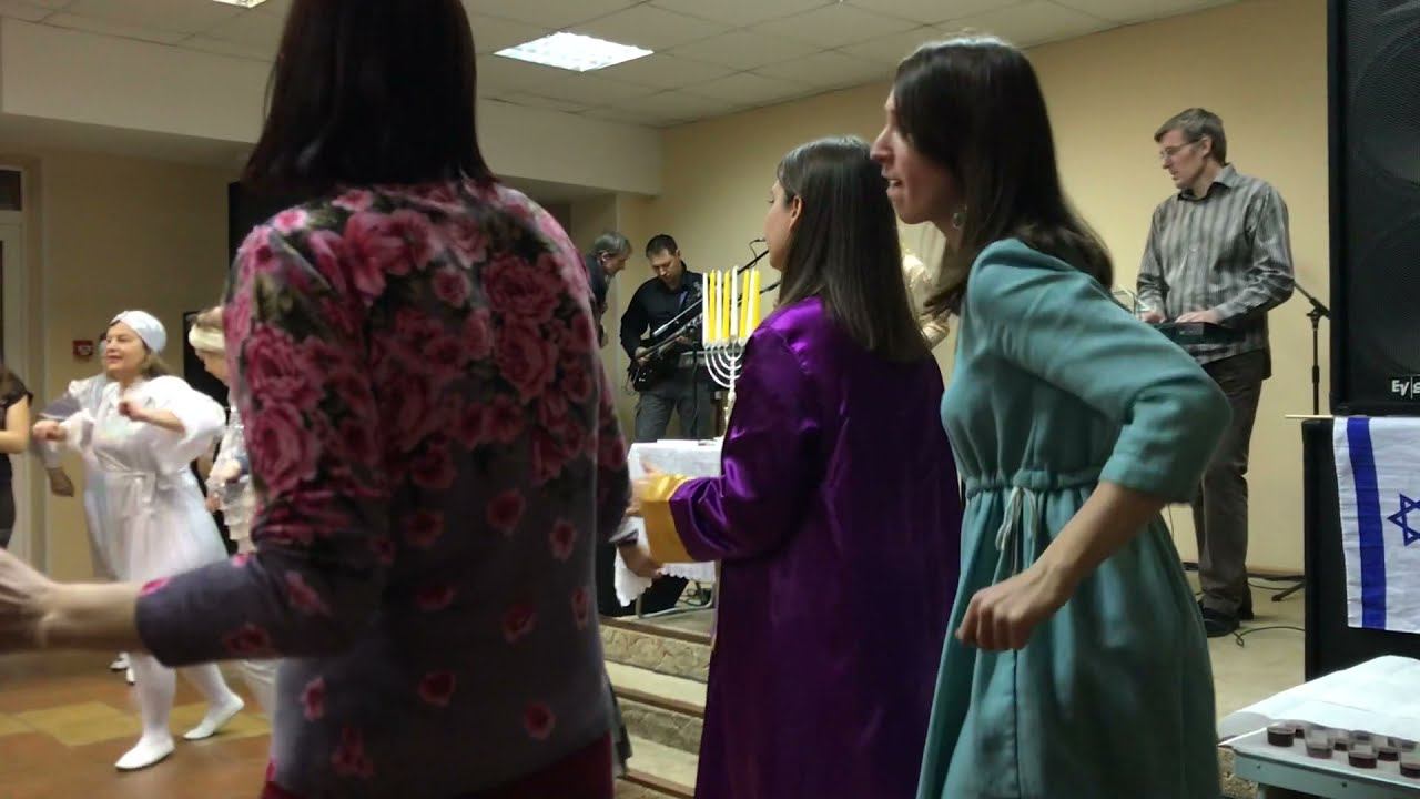 Фрагменты поклонения на Хануку в миссии "Пламенеющий Израиль"