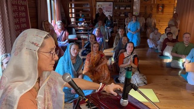 Атмарама д и Калинди Прия д.д. - День Святого Имени. Киртан (16.11.2025, г.Набережные Челны)