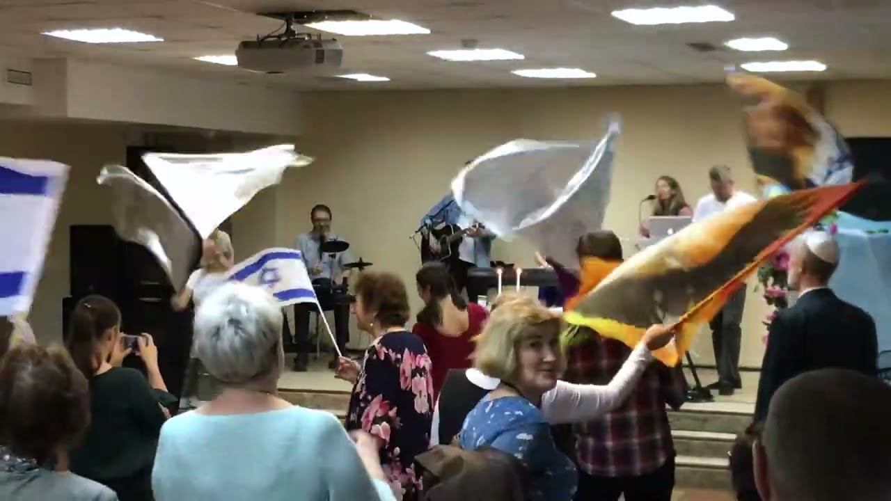 Празднование Суккота в миссии "Пламенеющий Израиль"