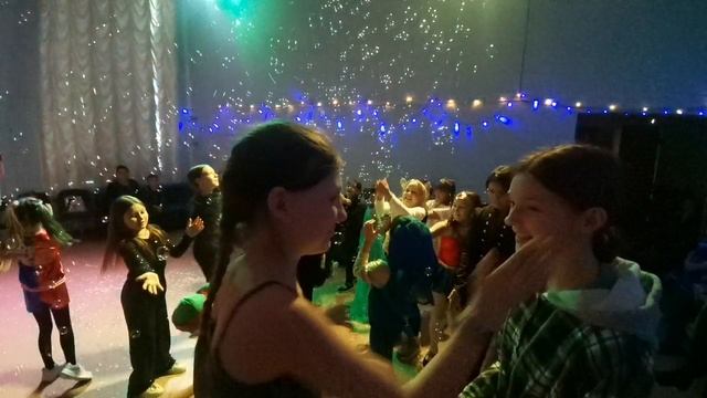 Школьники. Пузырьки