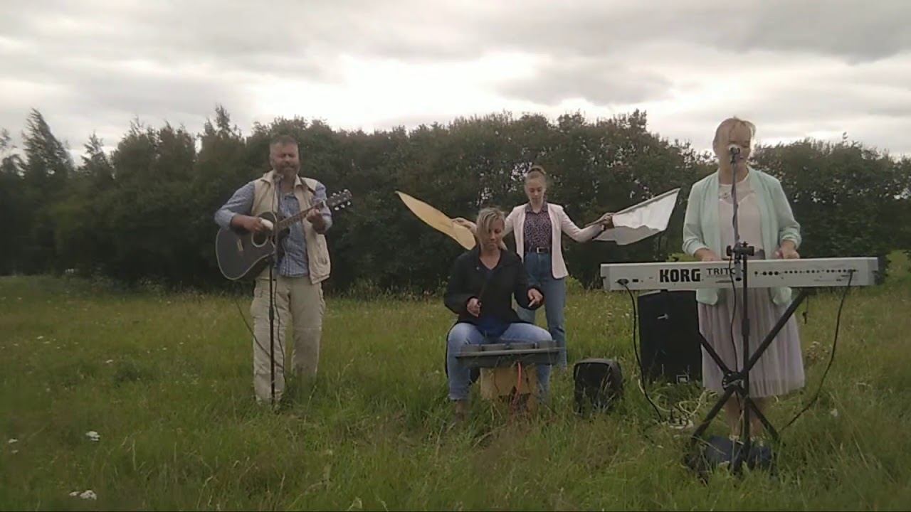 "Исцеление через поклонение"   Он-лайн служение группы  "Софония"