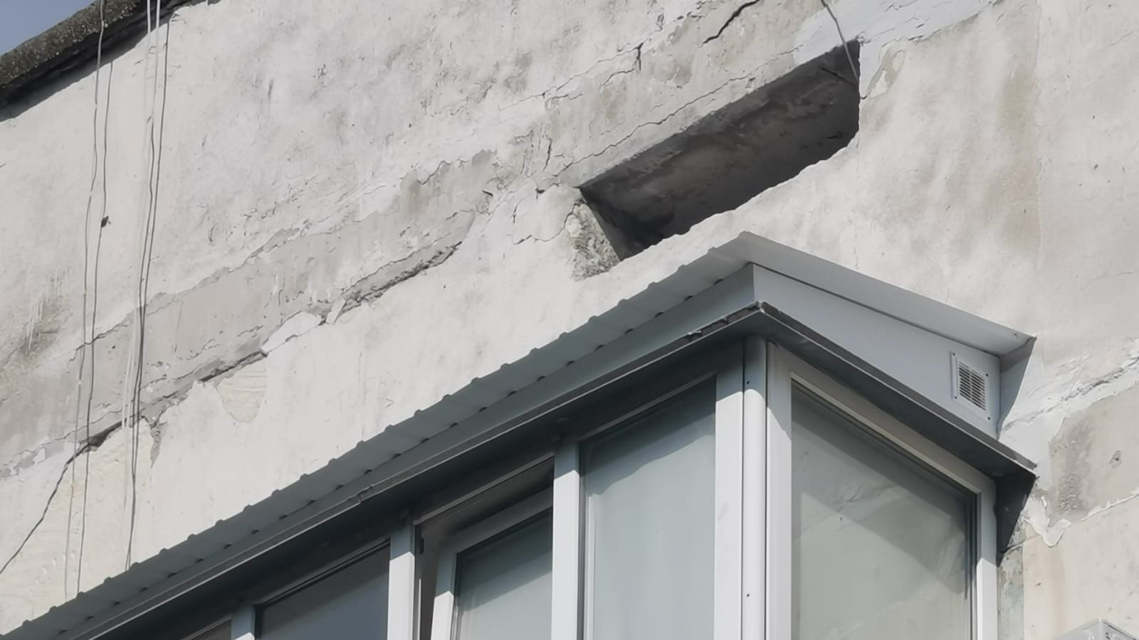 Монтаж и отделка балконов в Керчи | Пластиковые окна Керчь | Стеклопакет Керчь