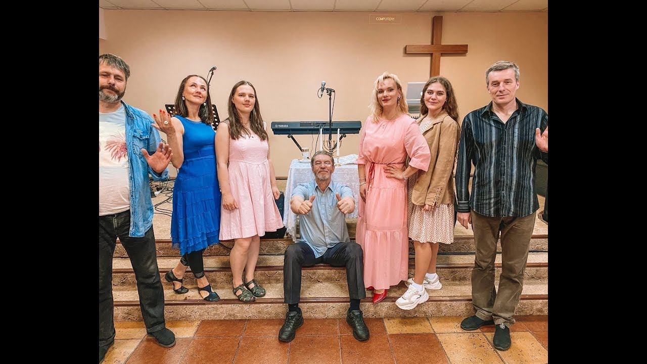 Празднование Шавуота (День Пятидесятницы) в миссии "Пламенеющий Израиль"