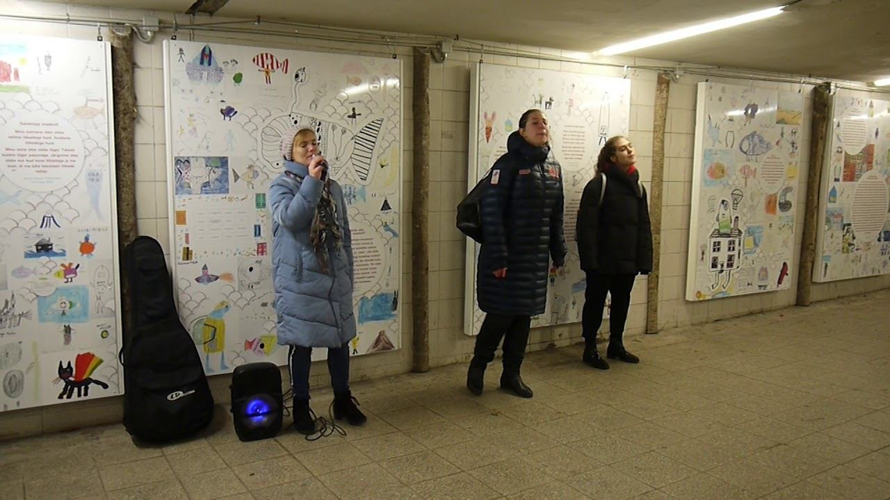 "Это Иисус" песня в подземном переходе г.Таллина