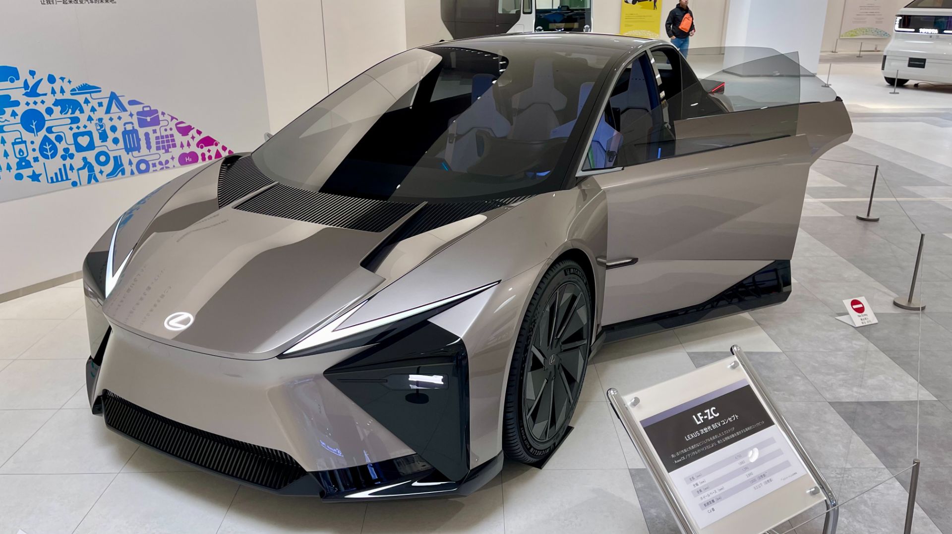 LEXUS LF-ZC CONCEPT - концепт, опередивший время | Наш репортаж из Японии