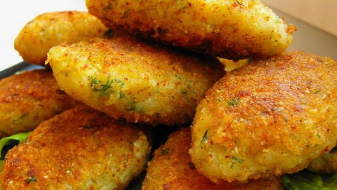 Котлеты гороховые с манкой.