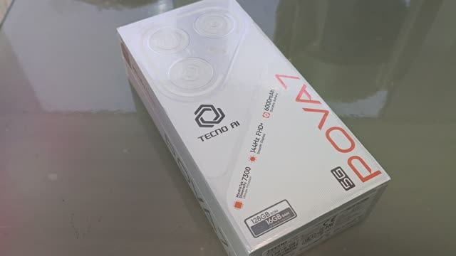 Лучший "5G" бюджетник за 10т! Я всё сказал. Распаковка Tecno Pova 7 128ГБ