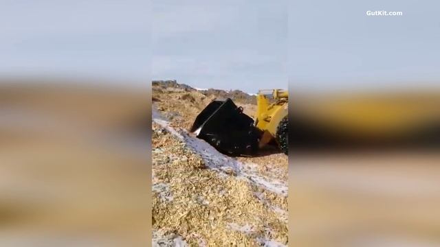 ⚫ Ковш KU @AGRICOLI с увеличенной высотой выгрузки на погрузчике SDLG