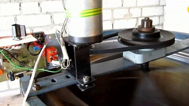 Развитие слабого отводка. Откачка медовых рамок. Часть 9