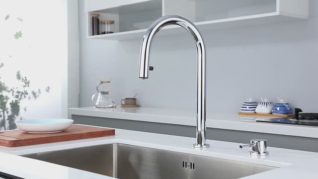 Смеситель ESTETICA в цвете Хром CR (Es218006-CR)