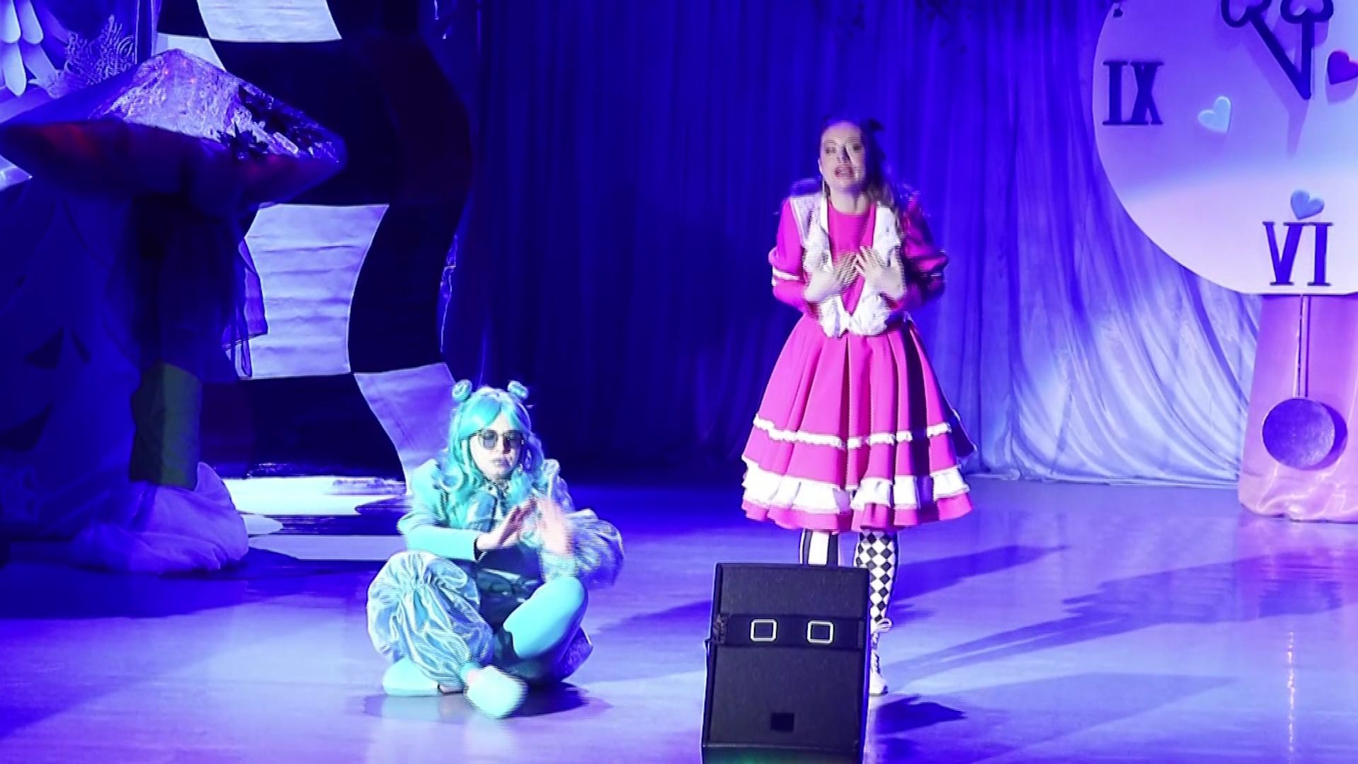 В Излучинске организовали праздничное представление для детей из льготных категорий