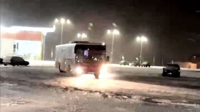 У Глобуса во Владимире дрифтовал автобус