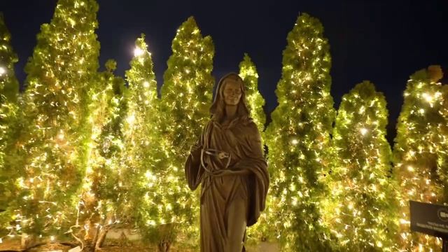 Музейно-храмовый комплекс Новый Херсонес встречает гостей сказочным убранством.