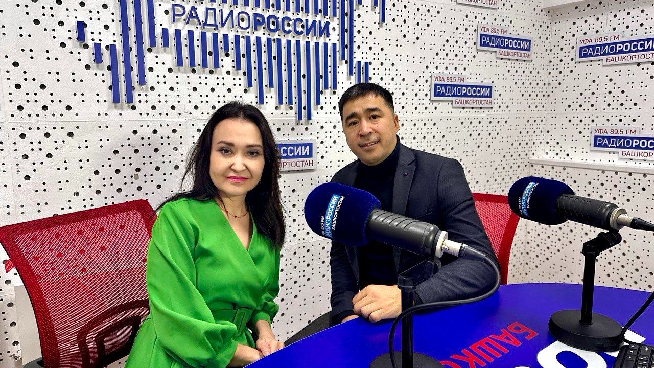 Өфө уттары - 30.12.2025 Популяр йырсы Рәил Өмөтбаев менән йәнле кис