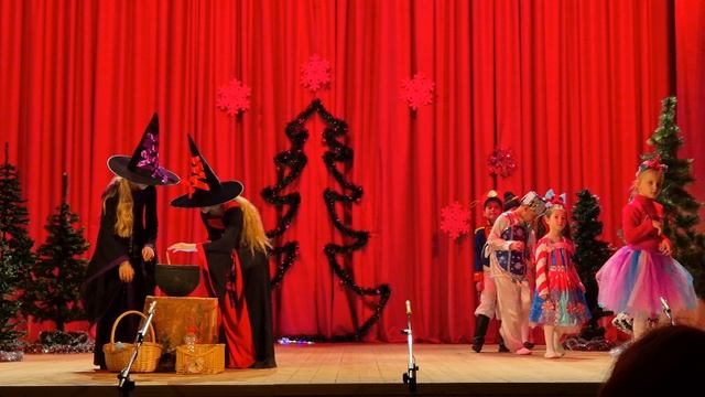 04_ПРИКЛЮЧЕНИЯ ИГРУШЕК