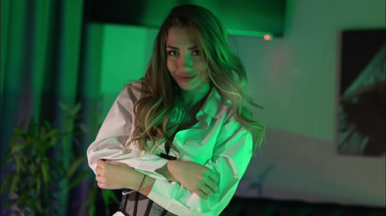 DEELIZE - LooseScrew (Slowed) Bones & Eddy Baker Deep House