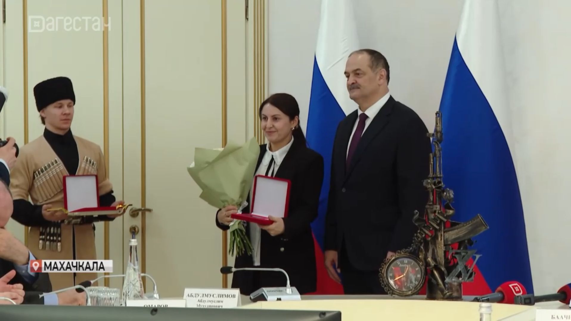 Сергей Меликов вручил госнаграды отличившимся дагестанцам