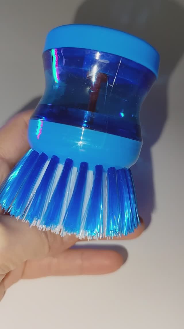 Щётка для мытья посуды с дозатором жидкого средства. Мой отзыв