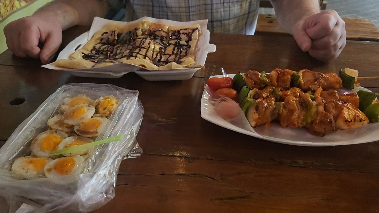 Праздничный десерт в Паттайя на Новый год 🎄 🍳 🎂