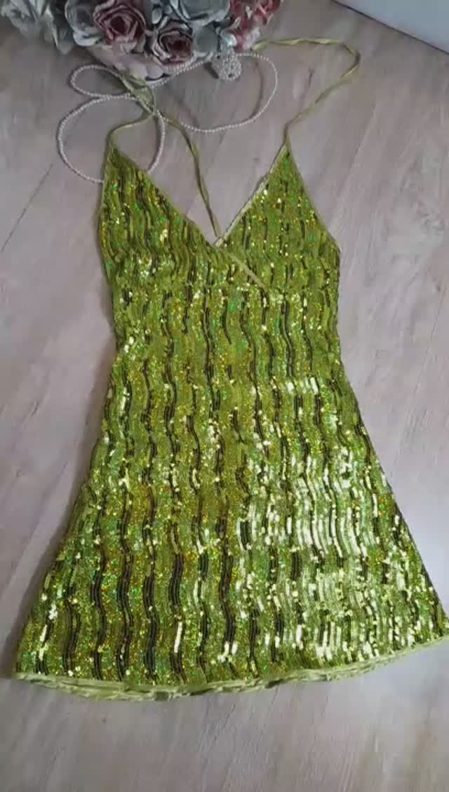 Короткое платье в пайетках цвета молодых листьев для девушки размер xxs-xs
