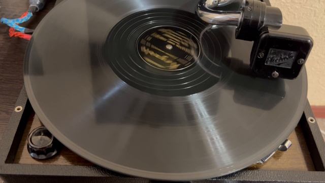 И. Ф. Стравинский Концерт для камерного оркестра «Дамбартон-Окс» 1 сторона (запись 1947 г.)