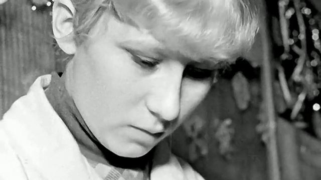 1973 год. Тюмень. В продовольственном магазине перед новым годом