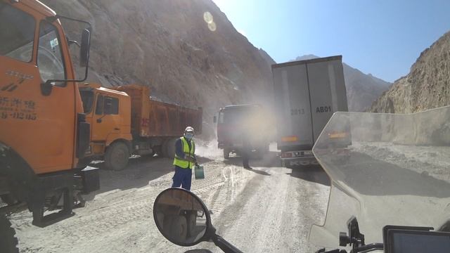 Бурное течение реки Пяндж