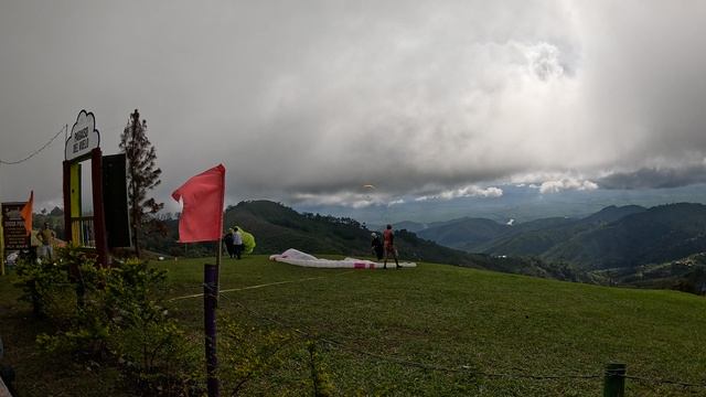 Полеты на параплане,Колумбия,29.12.2025,ч.1