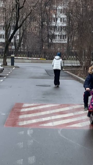 Осваиваем самокат