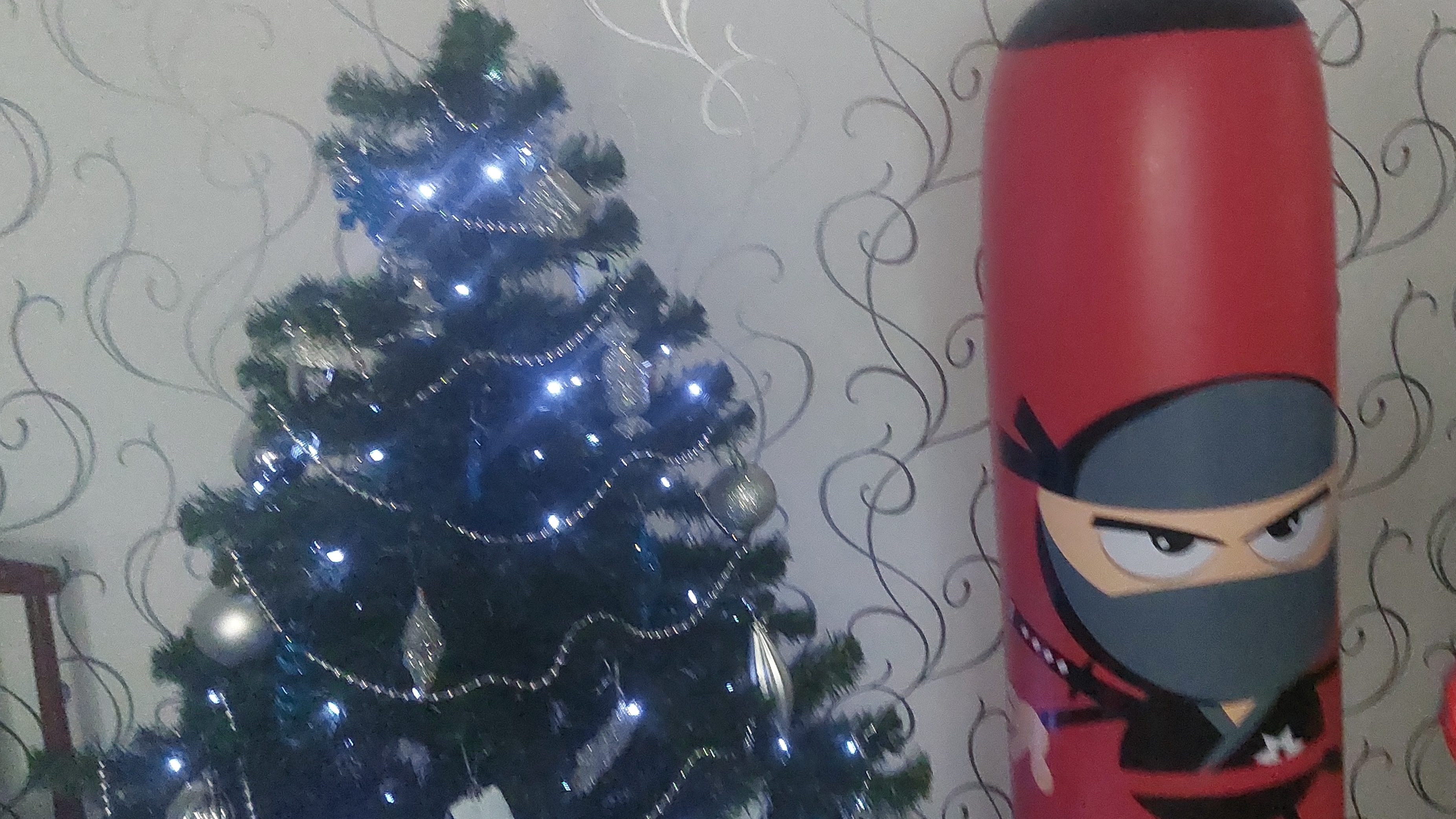 Подарки продолжаются