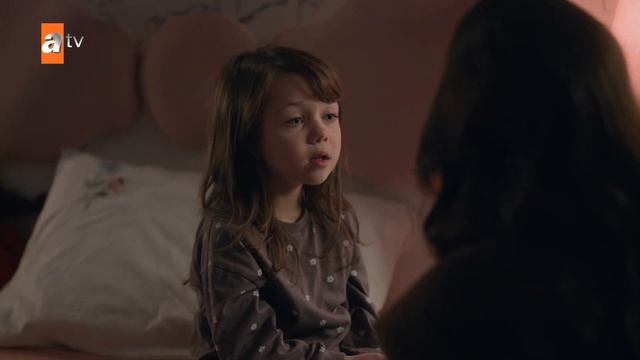 Незнакомец в зеркале 7 серия (сериал, 2025)