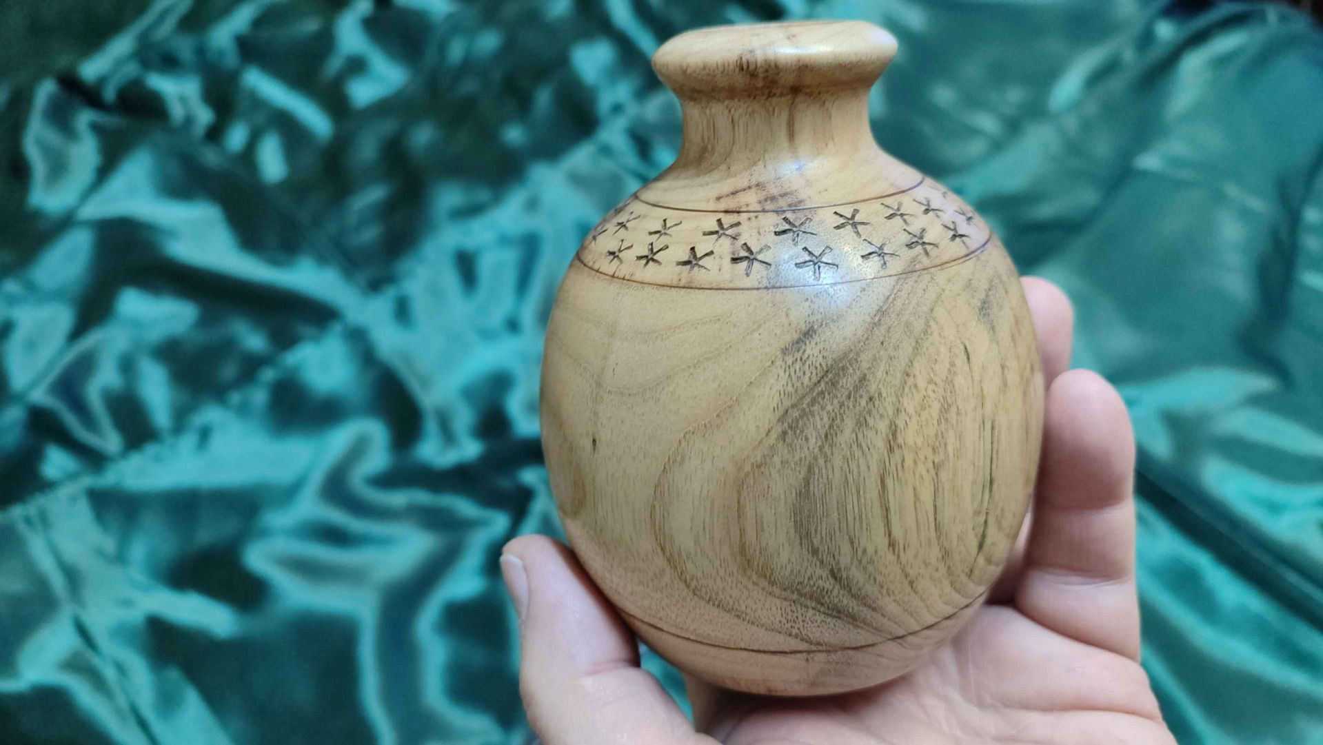 Лазерный указатель положения самодельного резца для внутреннего точения ваз и кувшинов