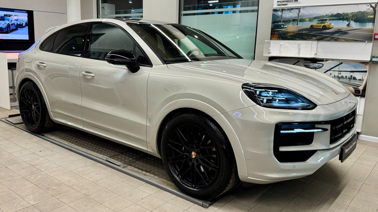 Porsche Cayenne Coupe 2025 Cashmere Beige/Barrique