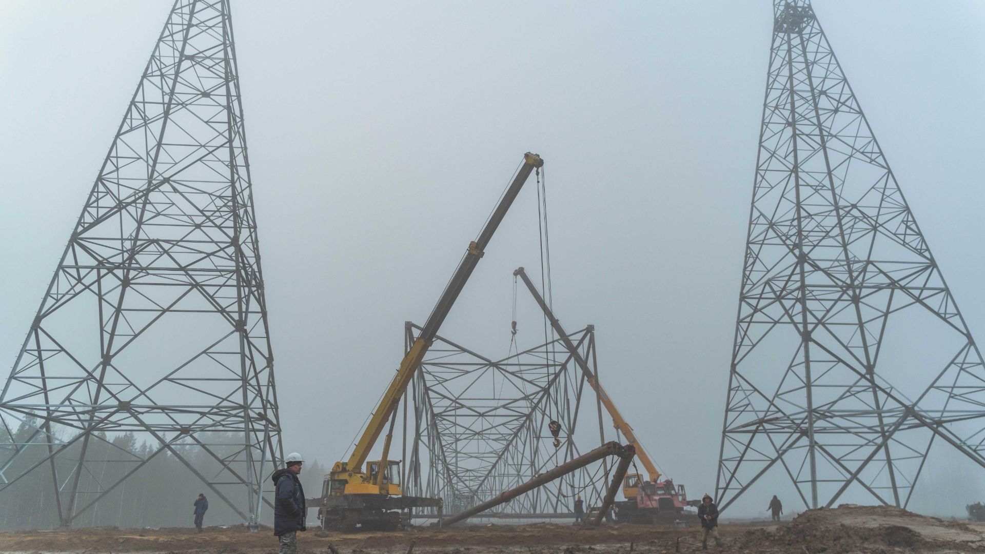 Установка анкерно-угловой трехстоечной опоры УСк750-1М+15