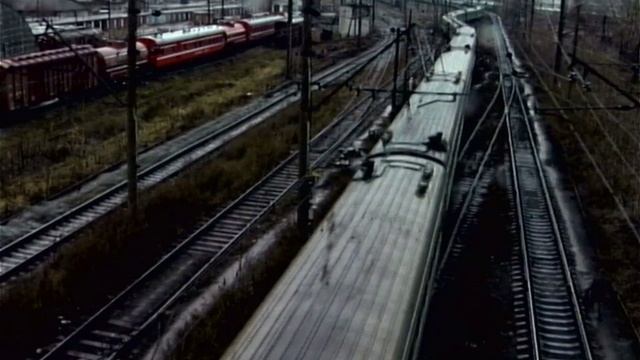 1998 год. Тюмень. Путепроводу по Мориса Тореза требуется реконструкция.