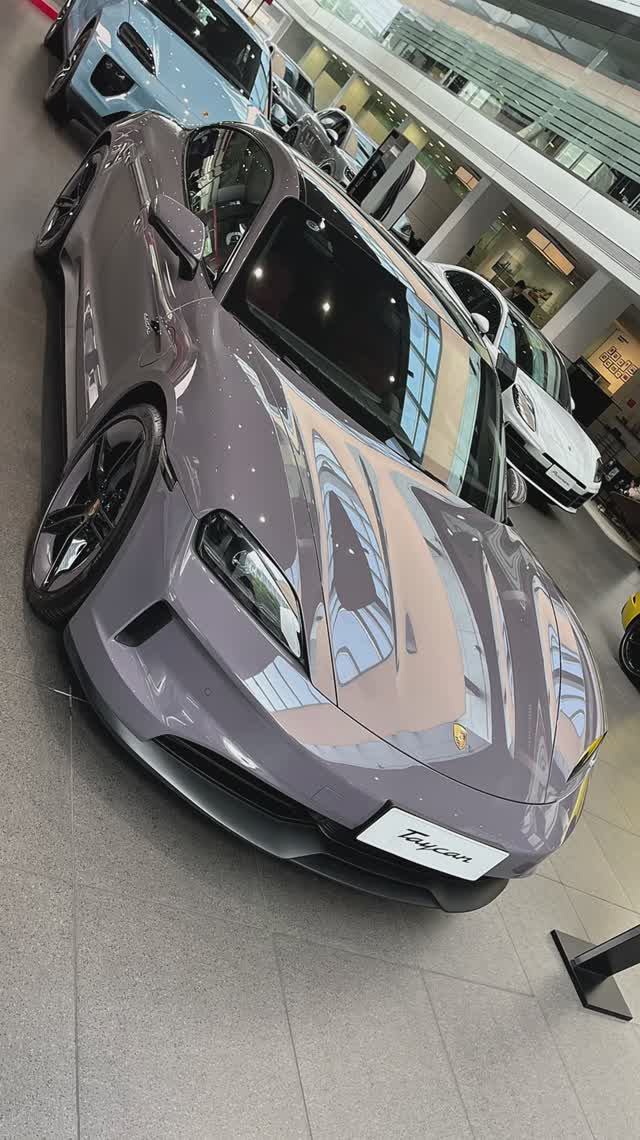 PORSCHE TAYCAN 2025 🇩🇪 — тишина, которая рвёт асфальт 🔌🔋