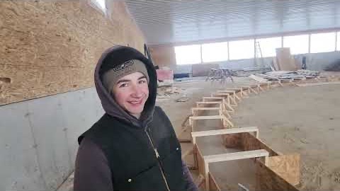 Канадская семья в НН.. Holidays!!! WHAT!!! Concrete Day at the Goat Farm 🐐