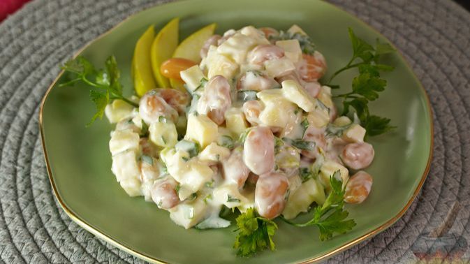 САЛАТ С ФАСОЛЬЮ И ЯБЛОКАМИ