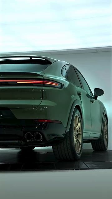 Porsche Cayenne Coupe 2025 Malachite Green/Night Green