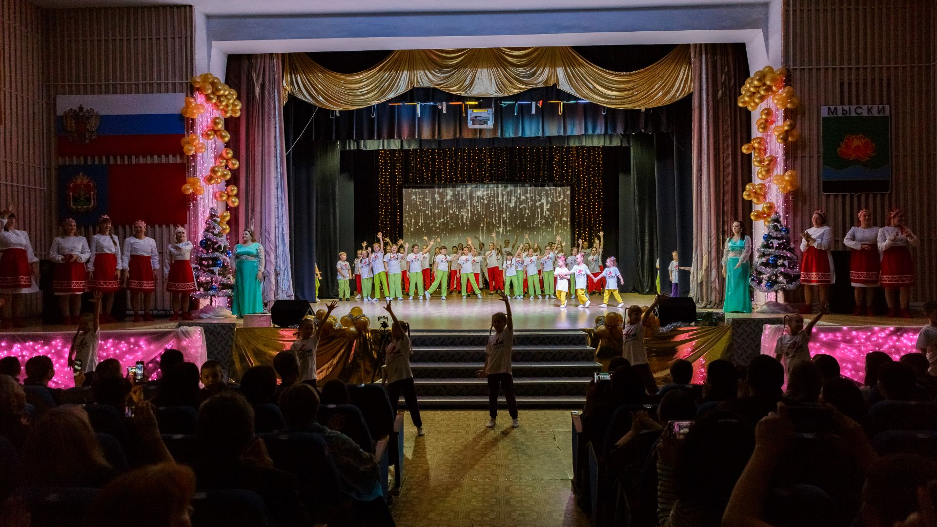 «Зажигай!» - концерт Хореографического коллектива «Движение»