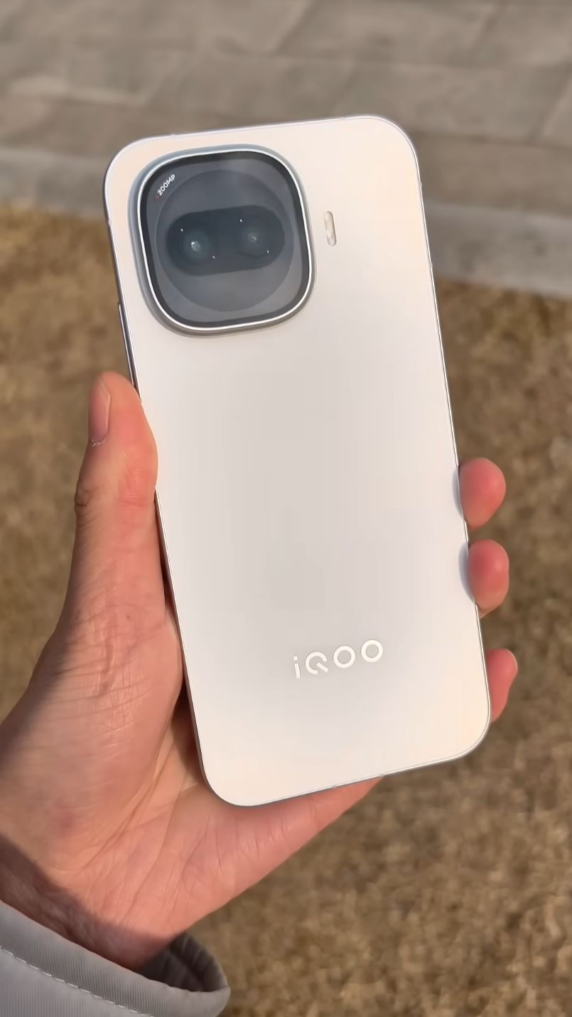 Iqoo Z11 Turbo - Прокачанный ГЕЙМИНГ-ТОП в деле! 🎮💥 #shorts #IqooZ11Turbo