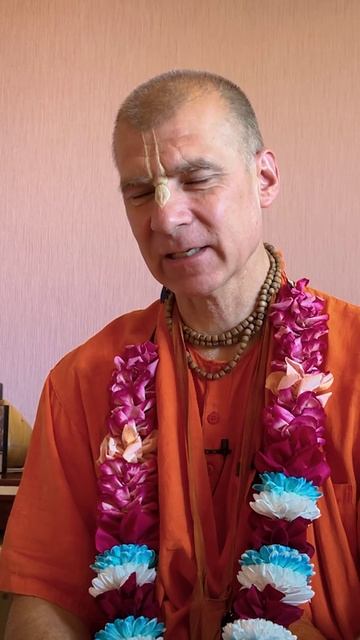 Преданные способны хранить секреты, но только сообща.