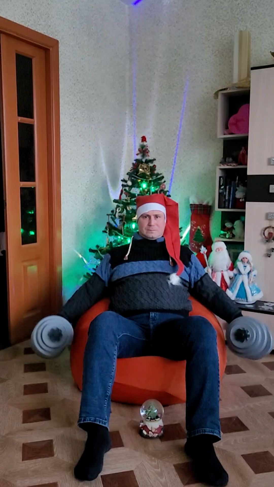 Новогоднее выступление перед дедом Морозом и Снегурочкой