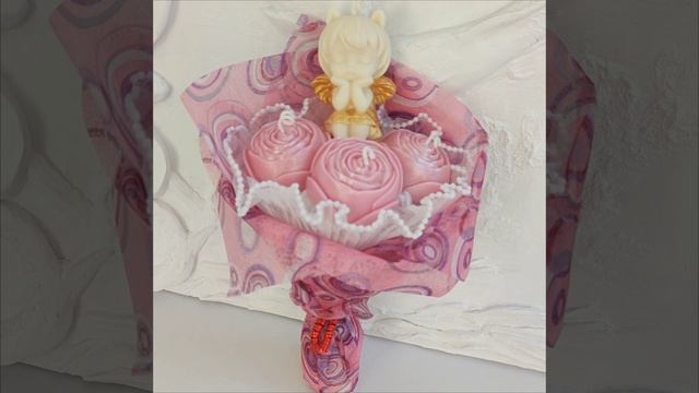 Букет  из свечей ручной работы: 3-х розовых роз и ангелочка